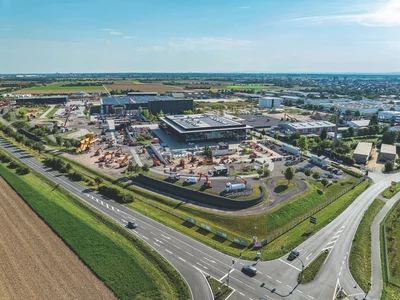 KIESEL - Die Kiesel Group - breit aufgestellt in 4 Geschäftsfeldern